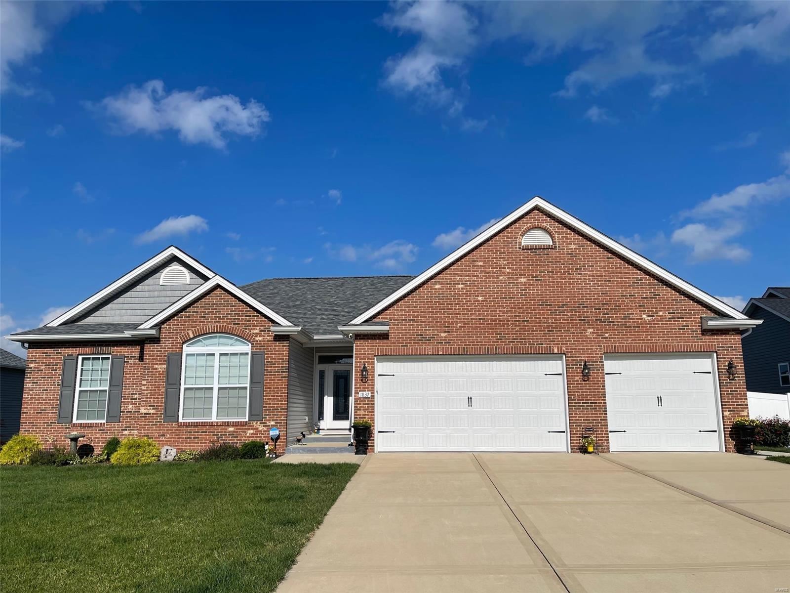 1832 Appleton Ct. Edwardsville, IL